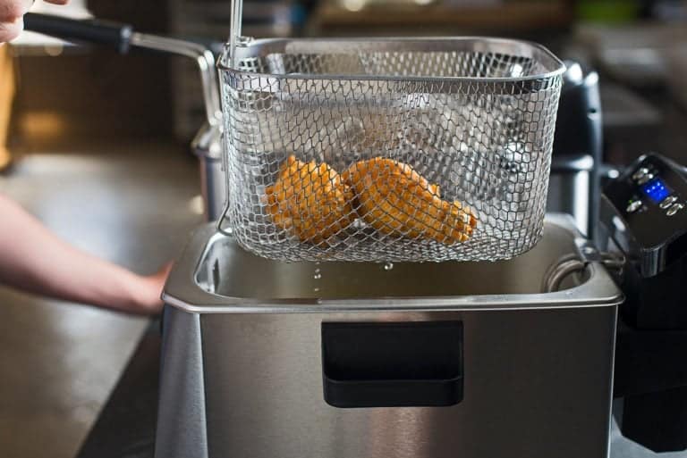 How to Use a Deep Fryer Like a Pro in 7 Steps