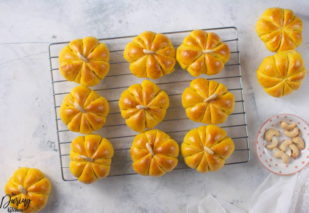 Fluffy Pumpkin Dinner Rolls - Daring Kitchen