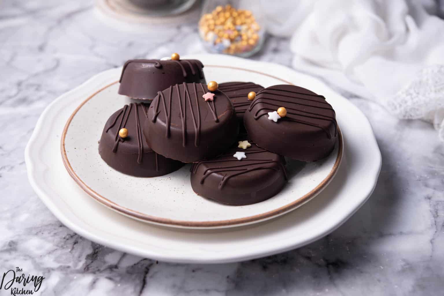 How To Make Chocolate Covered Oreos - Daring Kitchen