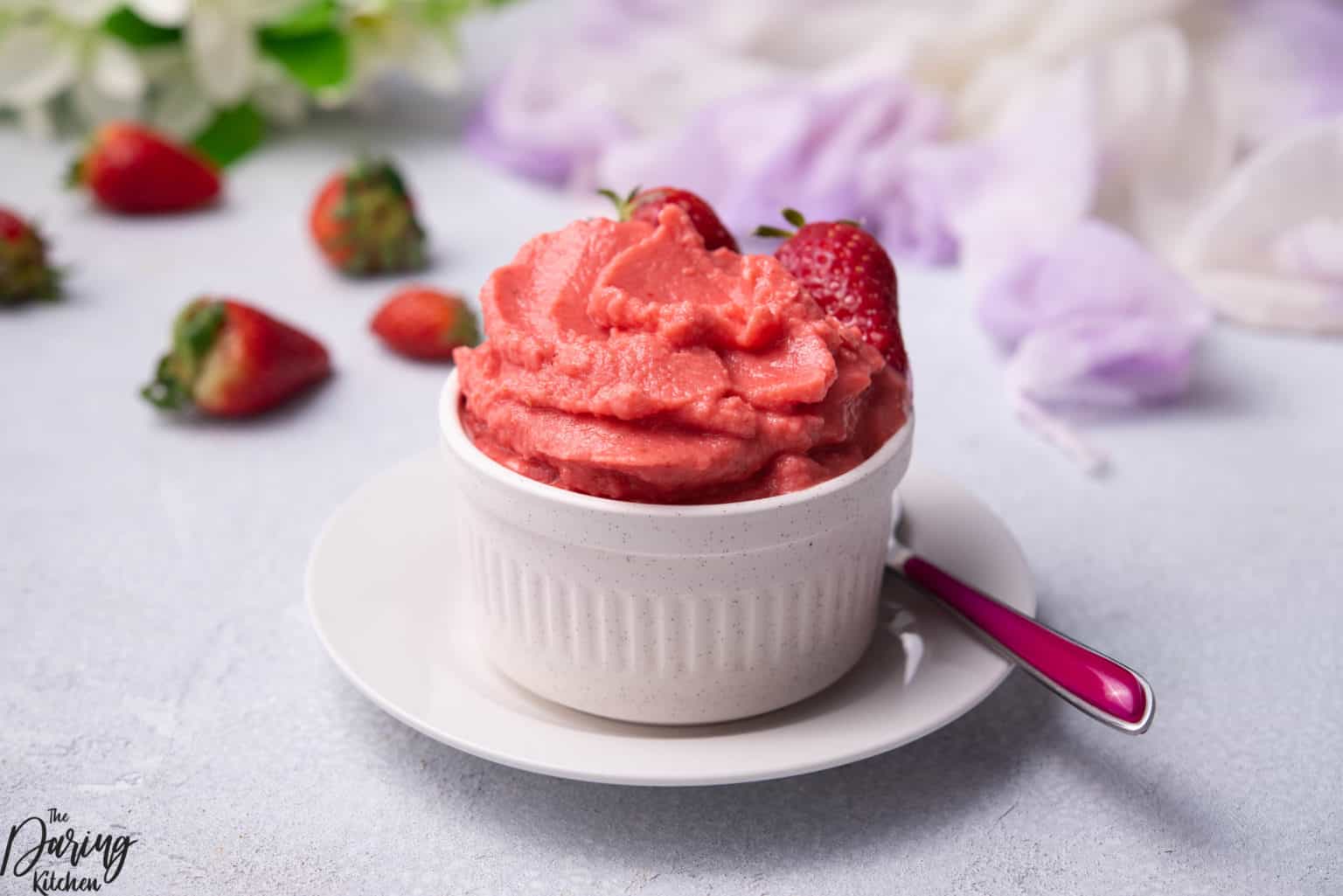4-Ingredient Strawberry Frozen Yogurt - Daring Kitchen